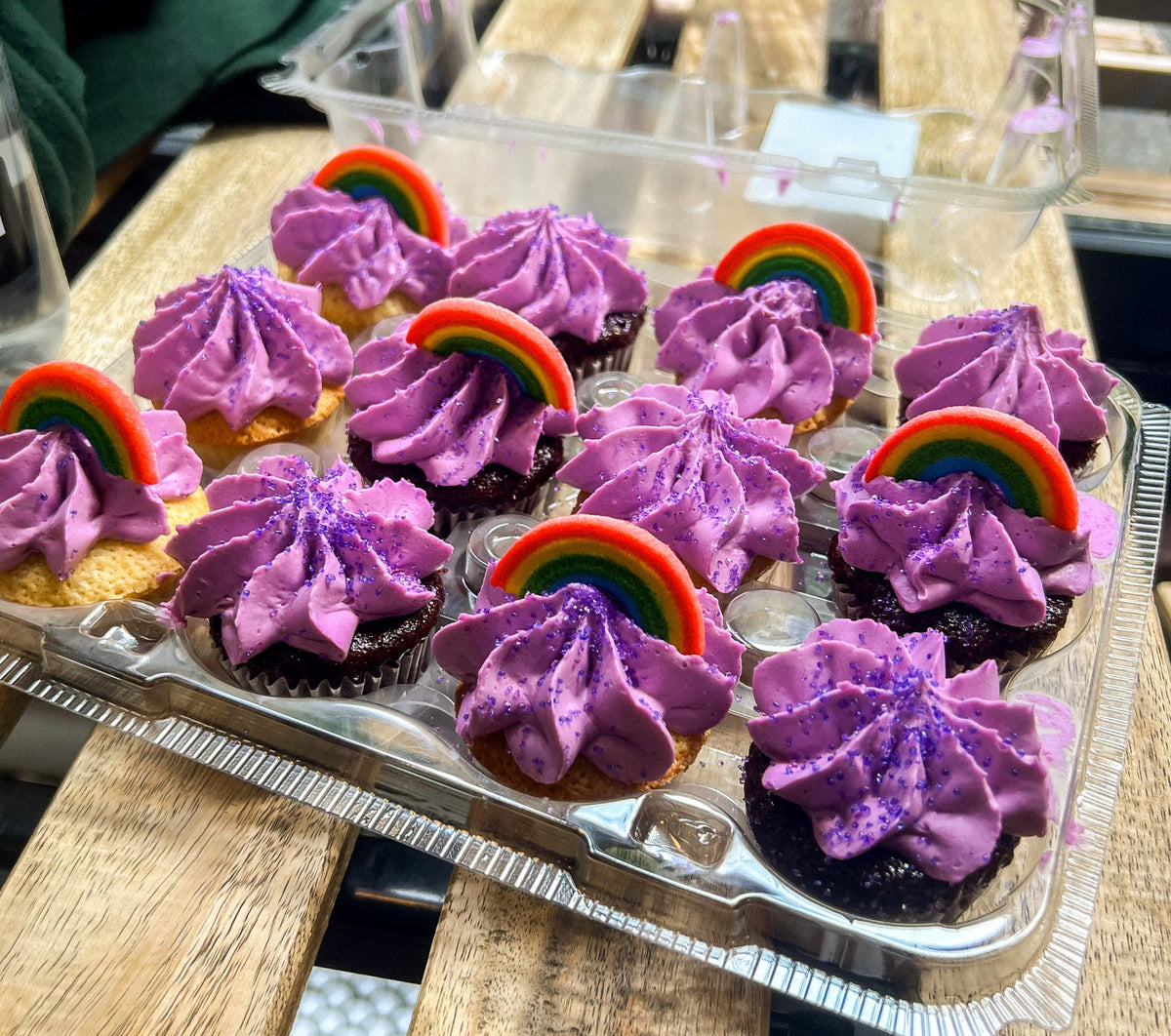 Purple Rainbow Mini Cupcakes, box of 24 – Padoca Bakery