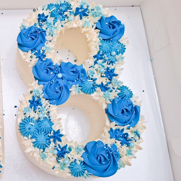Custom Color Number Cake – Padoca Bakery